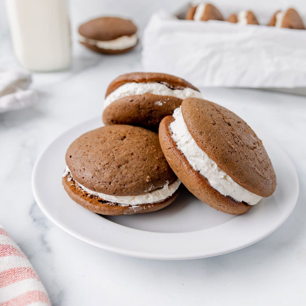 Maine Whoopie Pie Recipe - Barefoot In The Pines