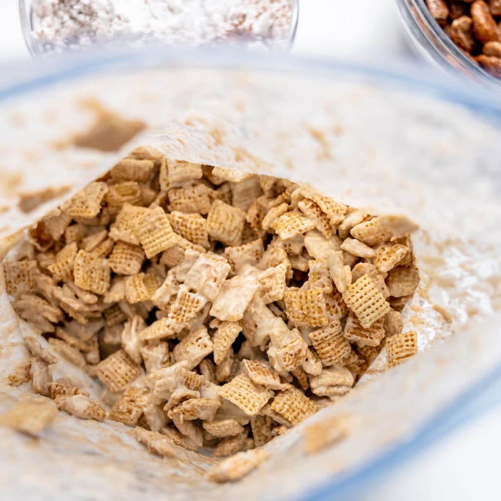 Pumpkin Spice Puppy Chow (Muddy Buddies) - Barefoot In The Pines